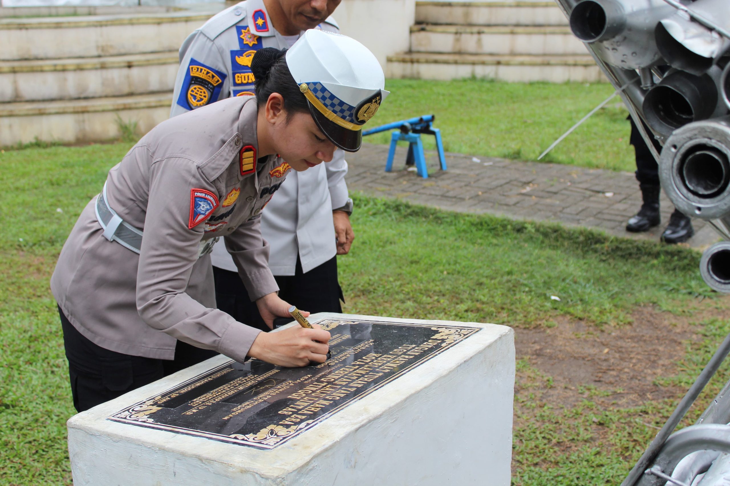Tugu Cinta Tertib Lalu Lintas Kini Di Resmikan Sebagai Simbol ...